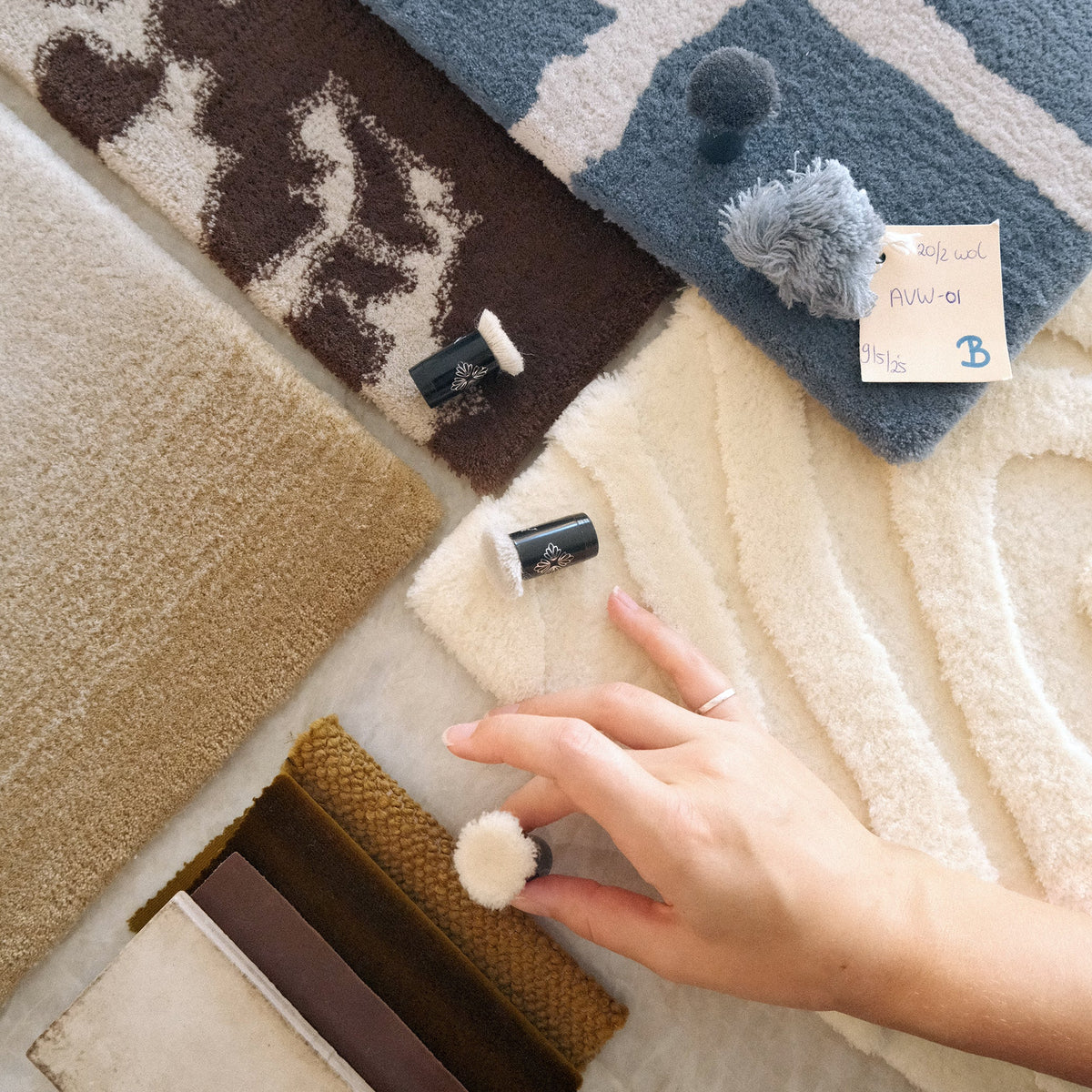 Colour Guide - Using Our Custom Poms – Avalon by Loomah